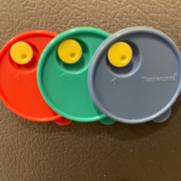 Tupperware | Kitchen | Vintage Tupperware Magnet | Poshmark